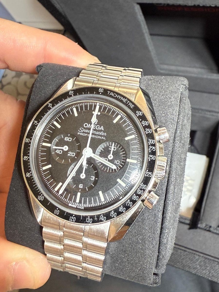 Omega Speedmaster Moonwatch (Gebraucht) in Fribourg für CHF 3959 – nur ...