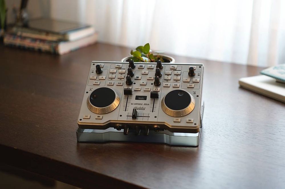 Hercules DJ Console MK4 (Gebraucht) in Dübendorf für CHF 30 – nur ...
