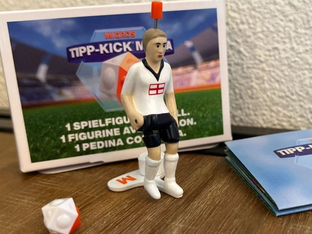 MIGROS Tipp-Kick Mania 2022 Figur ENGLAND Nr. 9 *** (Gebraucht) in ...