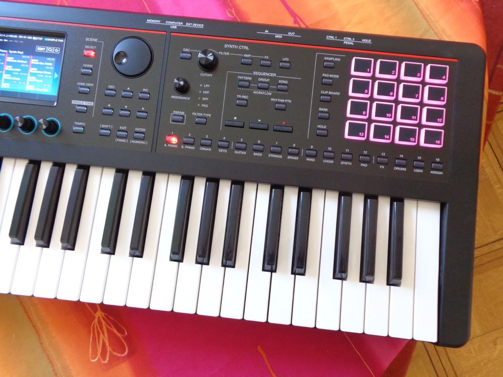 ROLAND FANTOM 06 im NEUZUSTAND, mit GARANTIE bis 05/2026 !! | Kaufen ...