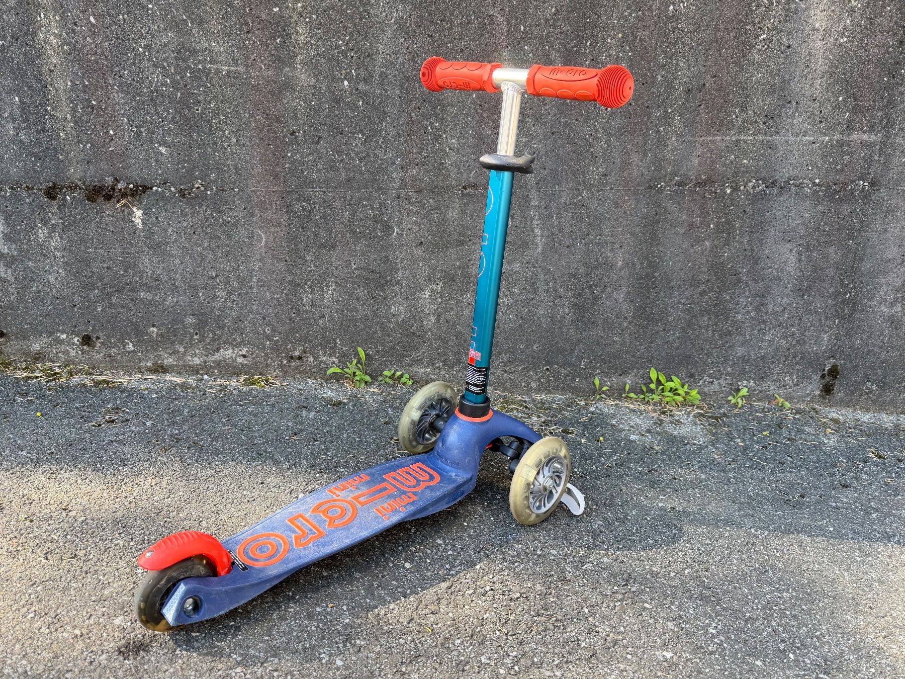 Mini Micro Scooter Kinder mit LED-Rädern und Ersatzbremse (Gebraucht ...