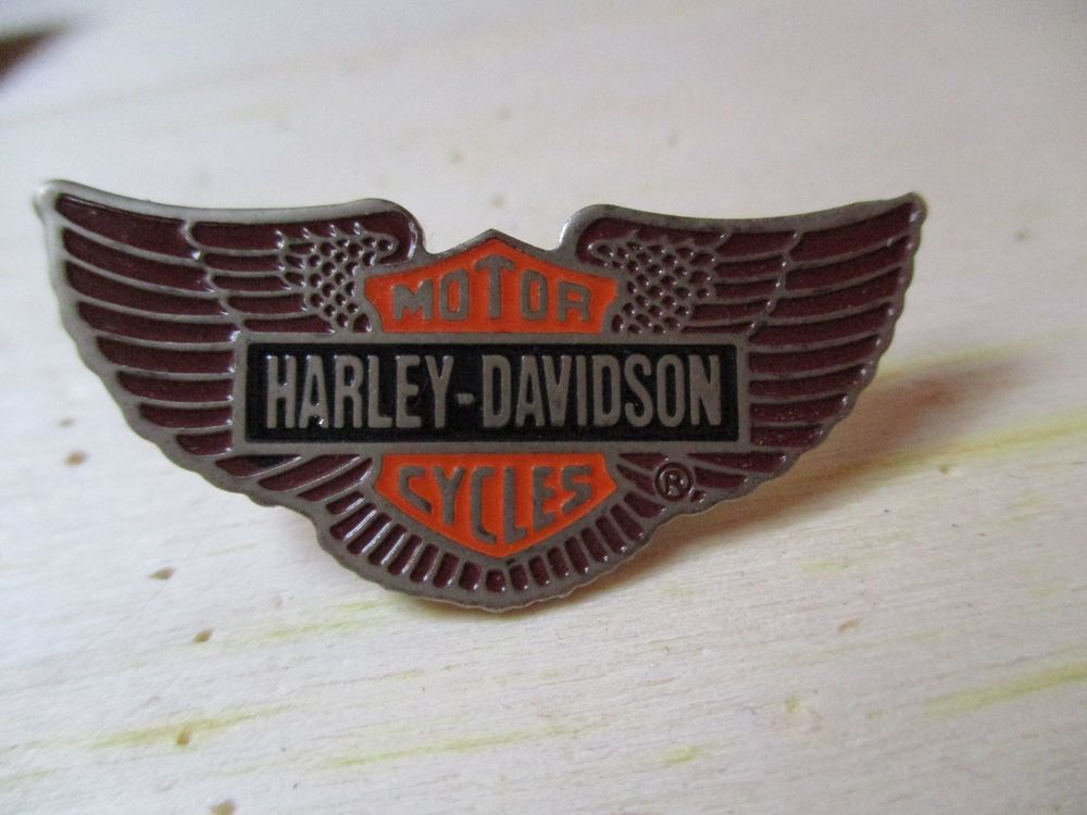 Harley Davidson Pin (Neu (gemäss Beschreibung)) in Felsberg für CHF 1.9 – mit Lieferung auf ...