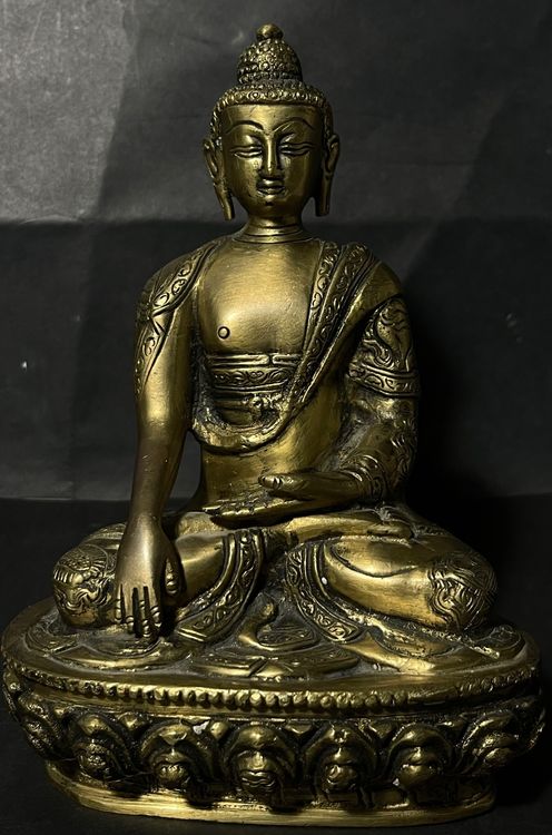 Sitzender Buddha Skulptur aus Bronze (Gebraucht) in Root für CHF 45 – mit Lieferung auf Ricardo ...