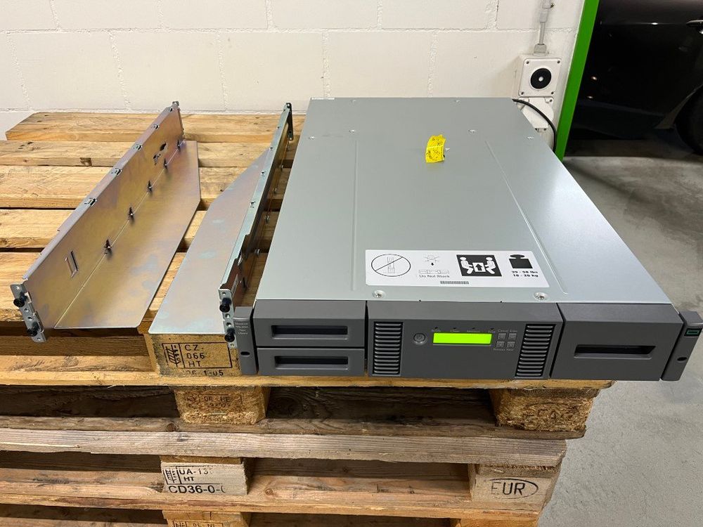 HP StoreEver MSL2024 Tape Library LTO7 Laufwerk + Schienen | Kaufen auf ...