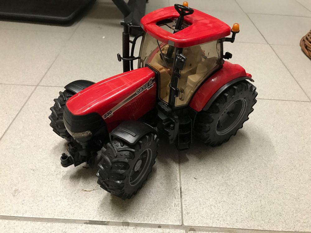 Bruder Traktor Case Puma 230 (Gebraucht) in Bernhardzell für CHF 16 ...