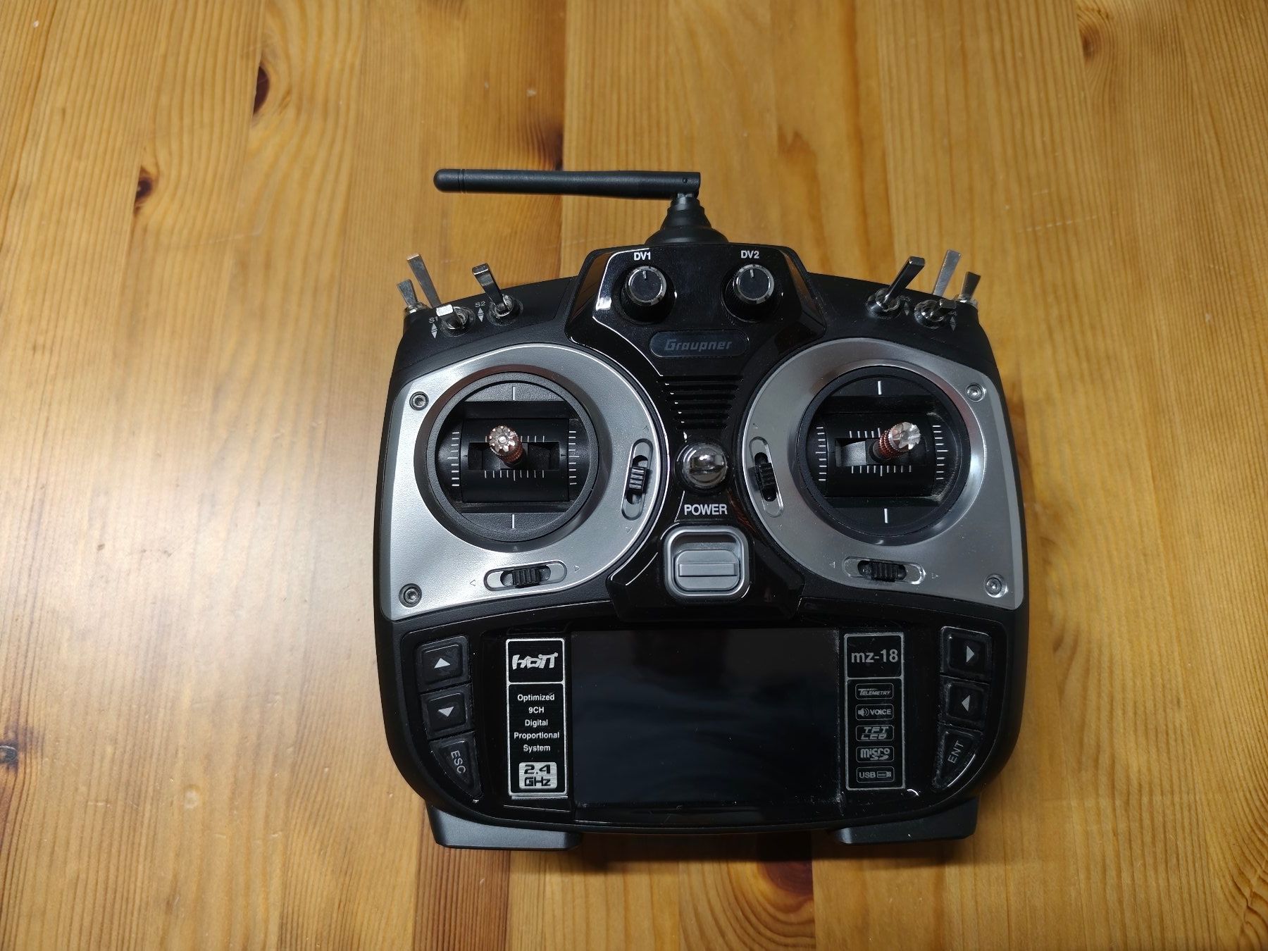 Graupner mz-18 HoTT 2.4 GHz Set inkl. GR-Empfänger & USB-Sim (Gebraucht ...