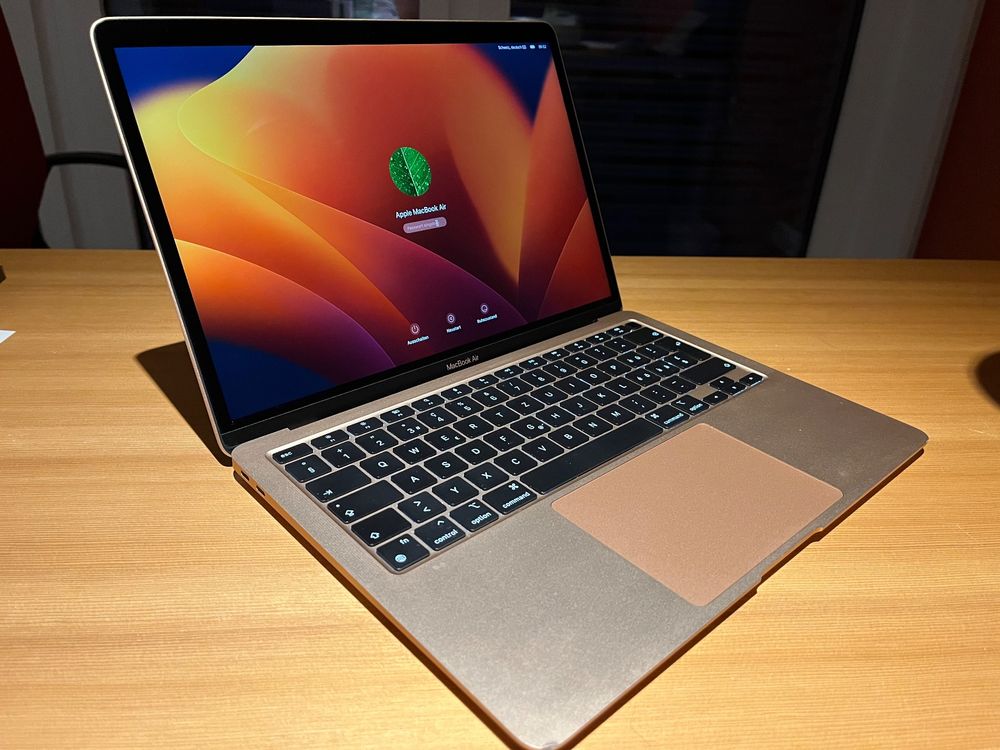 Apple MacBook Air 13“ Gold - 512 GB Model A2337 | Kaufen auf Ricardo