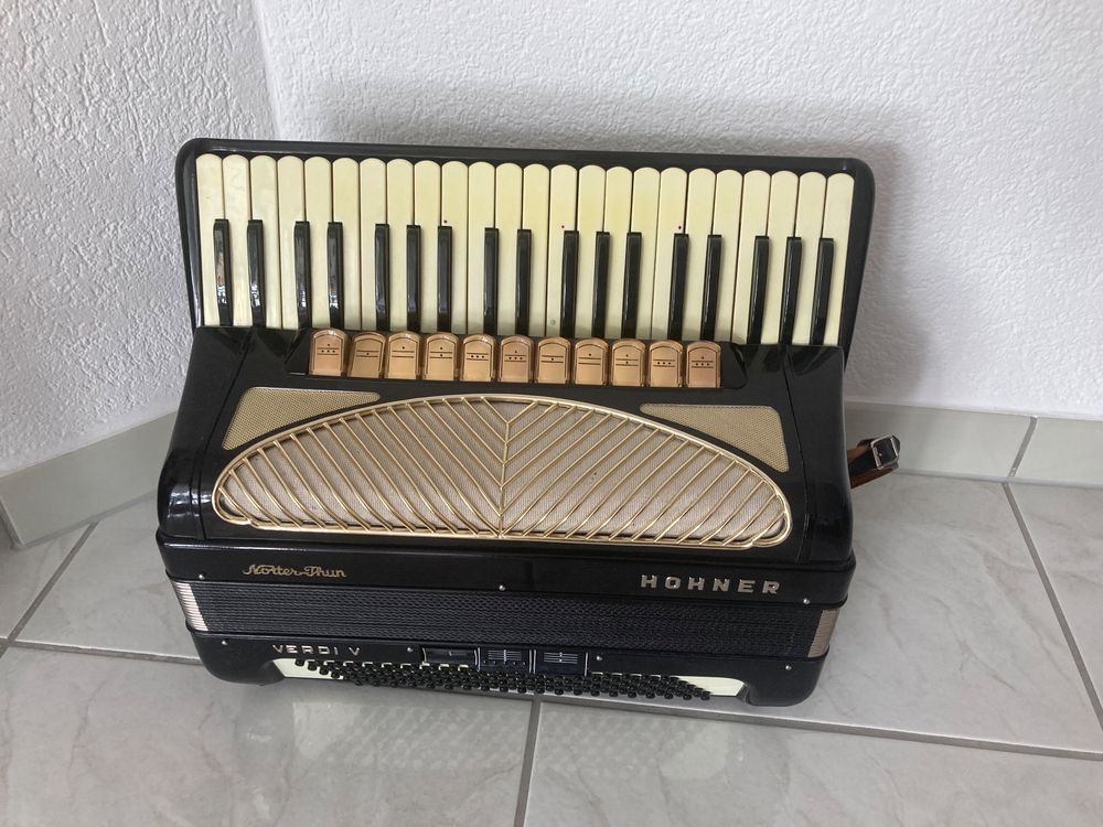 Hohner Verdi V Piano Akkordeon (Gebraucht) in Hunzenschwil für CHF 590 ...