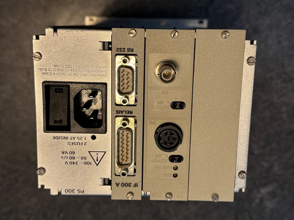 BALZERS TPG-300 Vakuum Meter (Totaldruck: Pirani / Penning) (Gebraucht ...