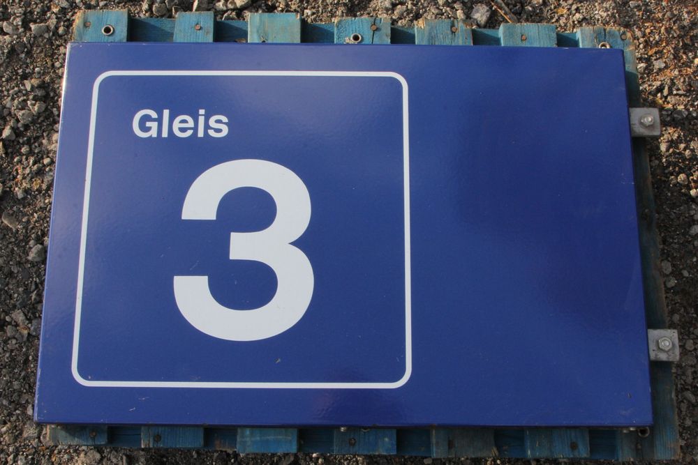 SBB Gleis 3 Blechschild, doppelseitig (Gebraucht) in für CHF 51 – nur ...