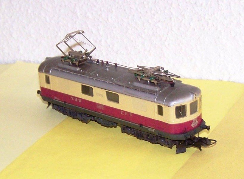 Lima HO 8066LG: SBB Elok Re 4/4 I TEE mit Sommerfeldt-Pantos | Kaufen auf Ricardo