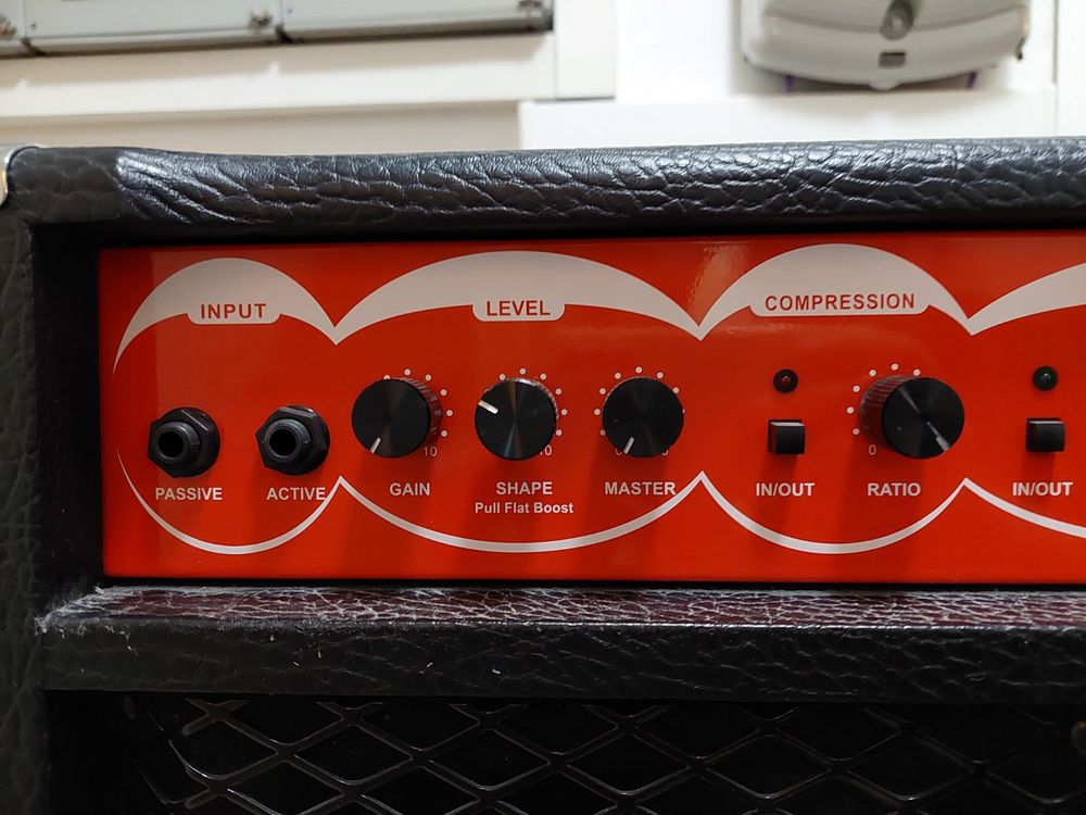 Bass-Verstärker 300W Halfstack Stinger Laney | Kaufen auf Ricardo