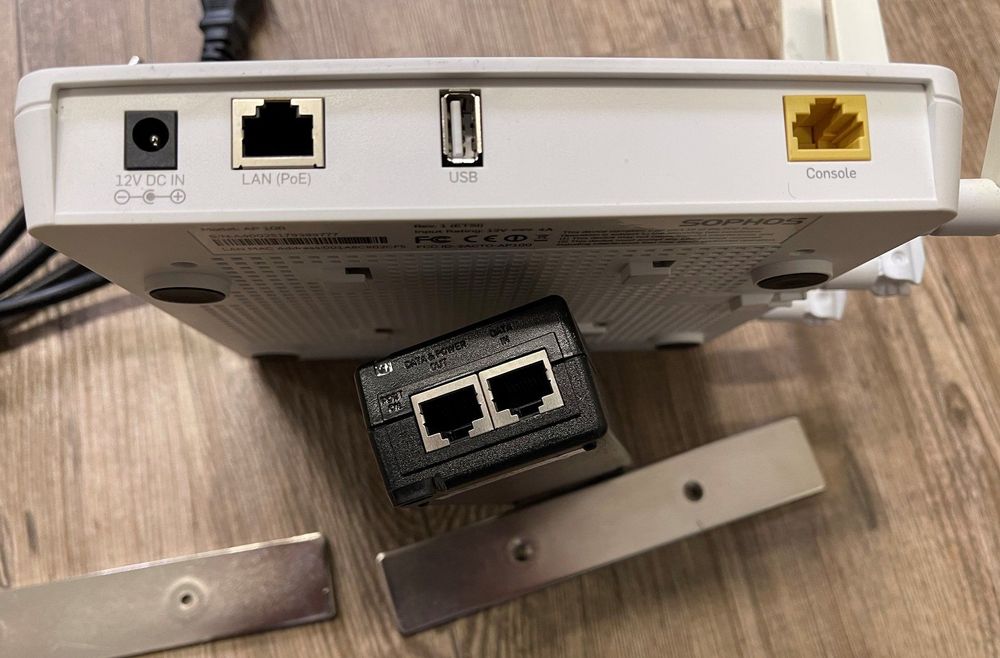 Sophos AP100 802.11ac Access Point inkl. PoE-Adapter | Kaufen auf Ricardo