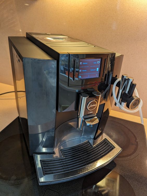 Jura E800 Kaffeemaschine DEFEKT mit GRATIS LIEFERUNG (Defekt) in Rudolfstetten für CHF 263 – mit ...