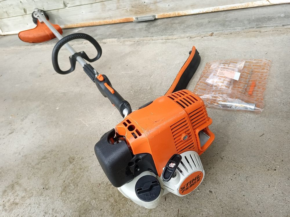 Motorsense STIHL FS 90 R / Fadenmäher / Trimmer (D'occasion) à Busswil b.Melchnau pour CHF 250 ...