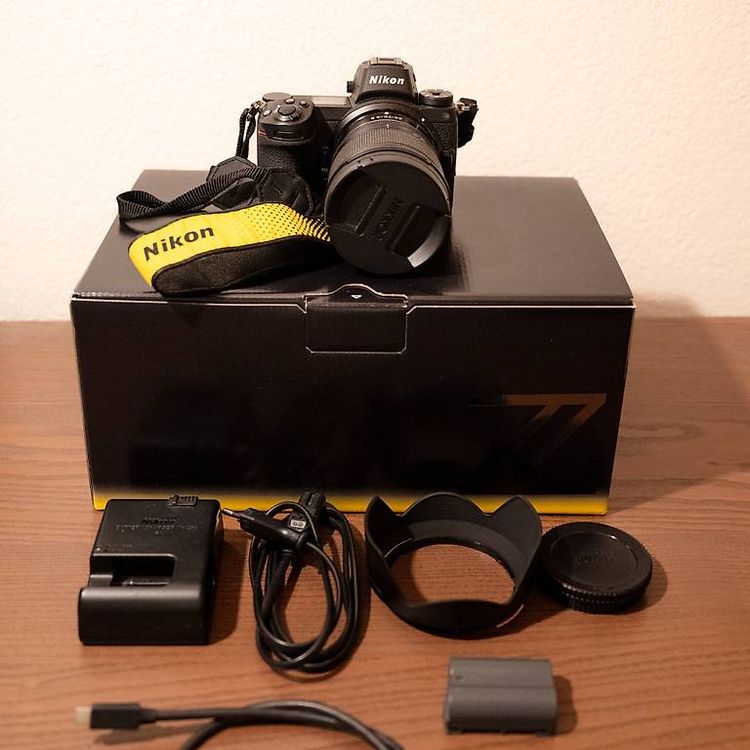 Nikon z6 und 24/70mm f4, Nikkor, Kit, Spiegellose Kamera (Gebraucht) in ...
