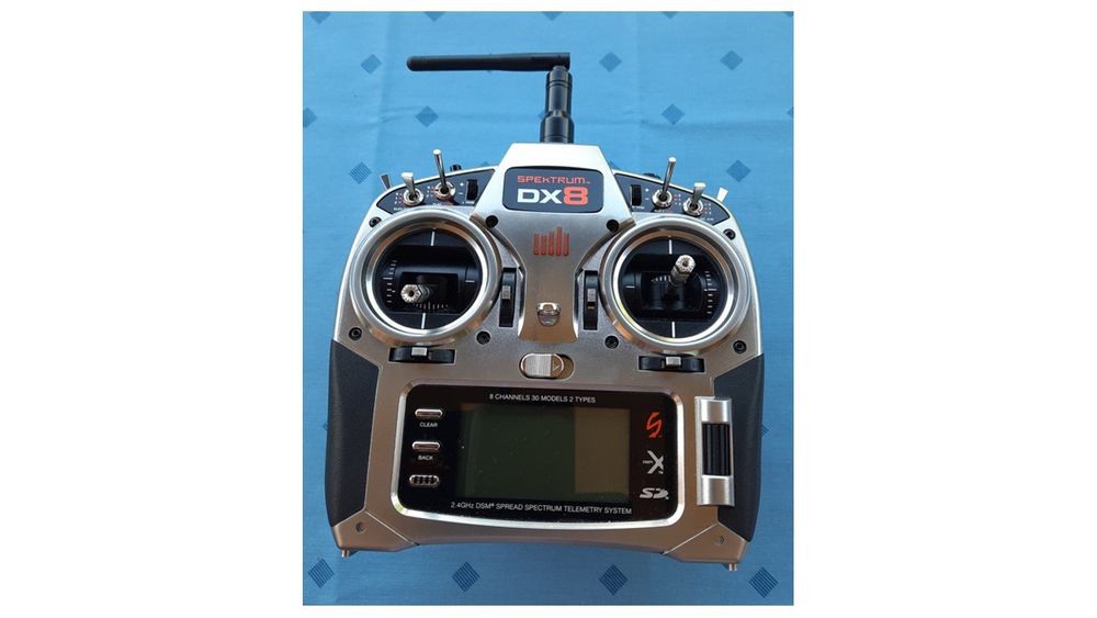 Spectrum DX8 Fernsteuerung | Kaufen auf Ricardo