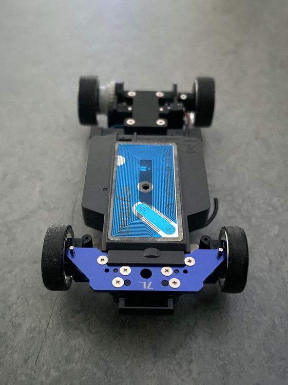 Kyosho Dnano Aston Martin neu, komplett umgebaut (Neu (gemäss ...