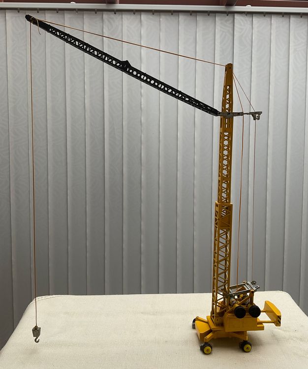 SIKU 4011 Mercedes Laster mit Turmdrehkran Msst: 1:55 (Gebraucht) in ...