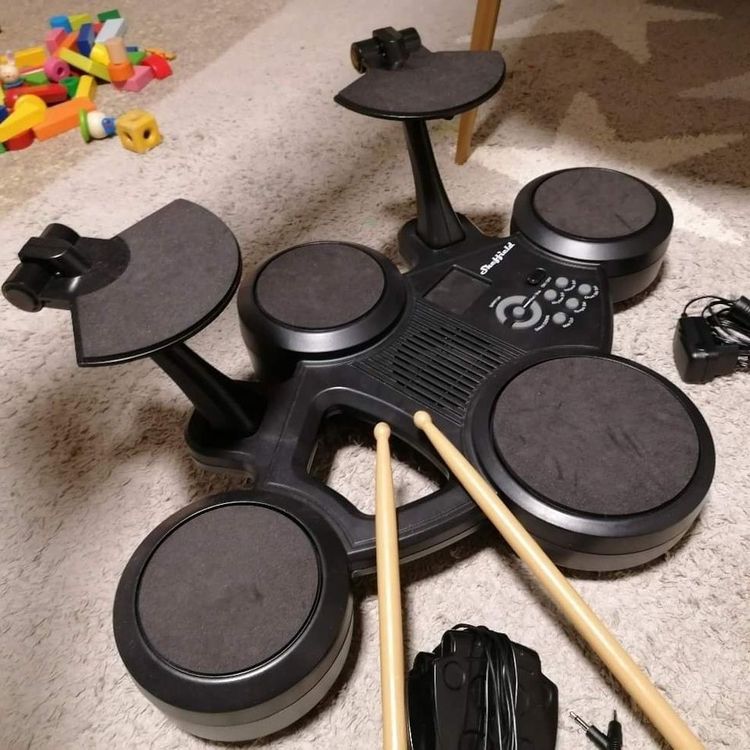 e-Drums (Gebraucht) in Zizers für CHF 40 – mit Lieferung auf Ricardo kaufen