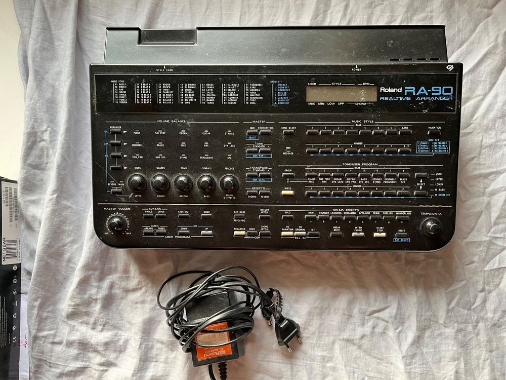 Roland RA-90 Realtime arranger (Gebraucht) in Gudo für CHF 38.5 – mit ...