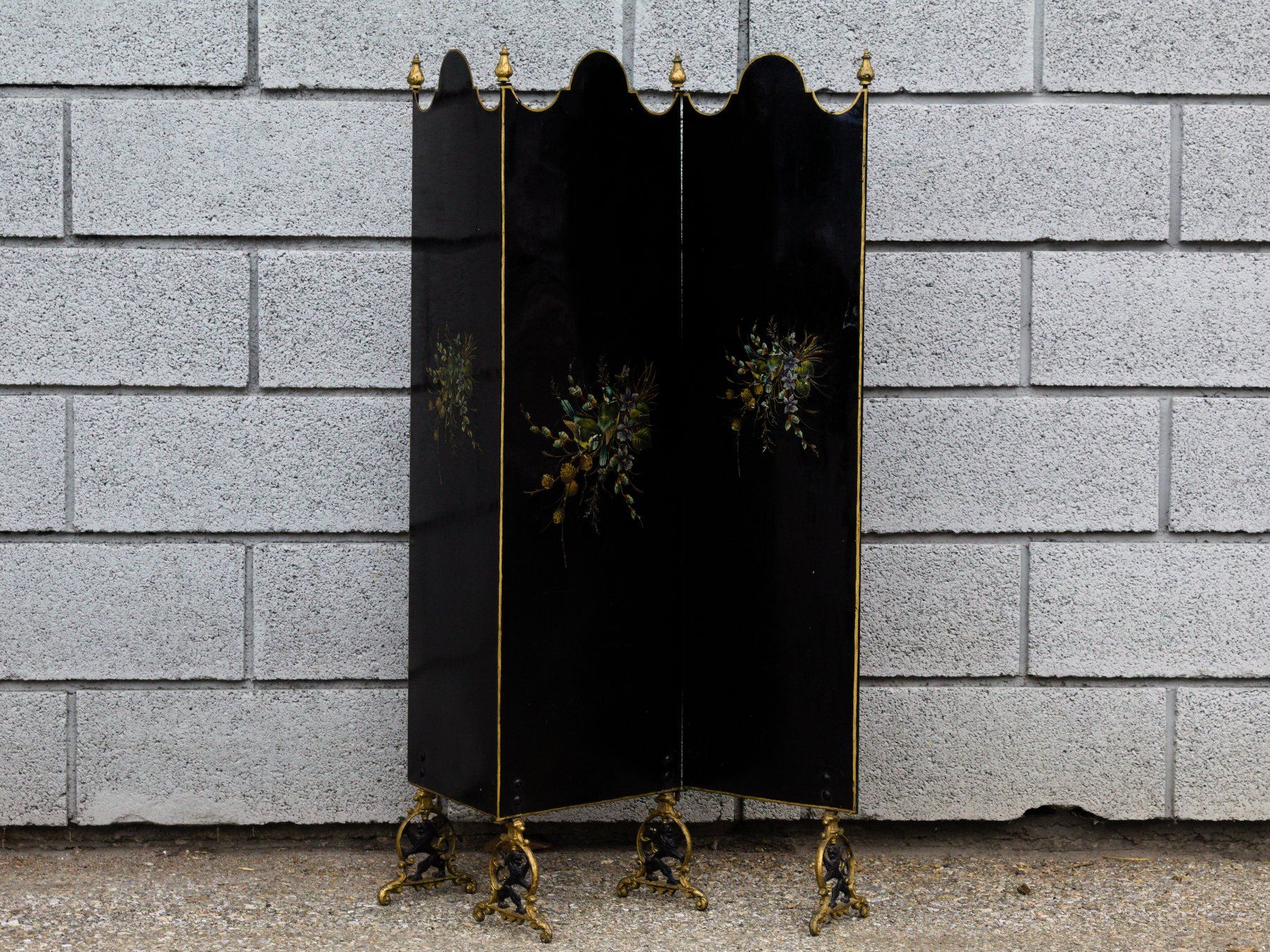 Écran de cheminée en tôle noire peinte et dorée (D'occasion) à Les ...