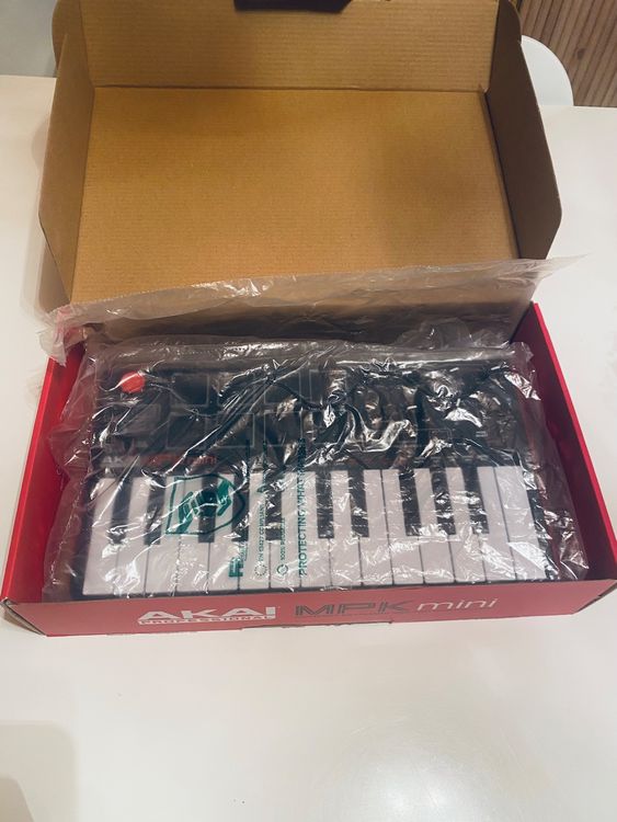 Mini piano AKAI MK2 | Kaufen auf Ricardo