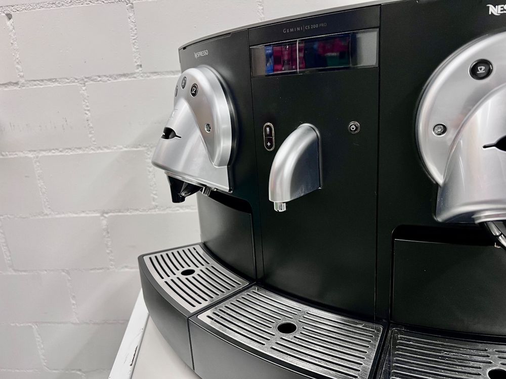 Nespresso Gemini CS 200 ab Service mit 6 Monate Garantie!! (Gebraucht ...