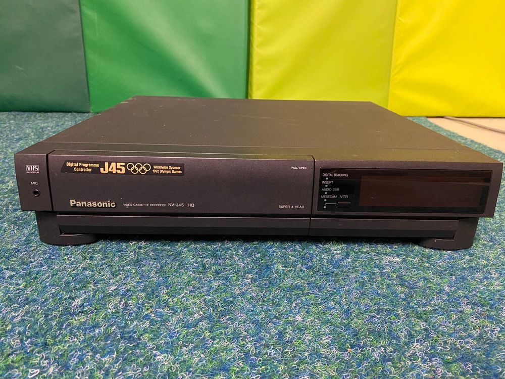 Panasonic VHS Video-Recorder NV-J45 | Acheter sur Ricardo