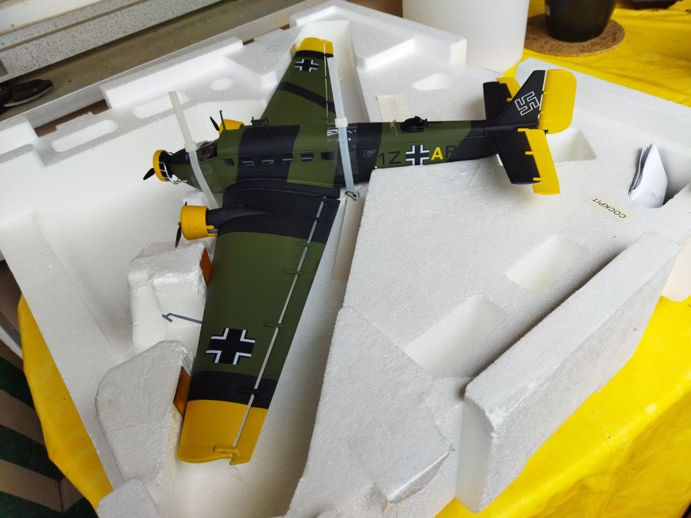 Junkers JU-52 der Luftwaffe Kreta Feldzug von Armour 1/48 (Neu und ...