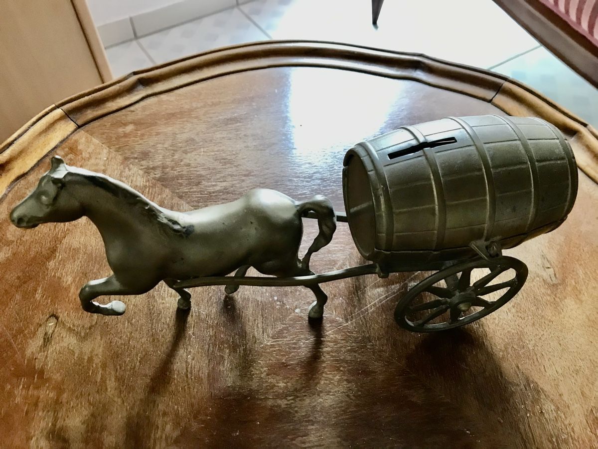 Pferd mit Fass Anhänger, beides aus Messing (Gebraucht) in Hermetschwil ...