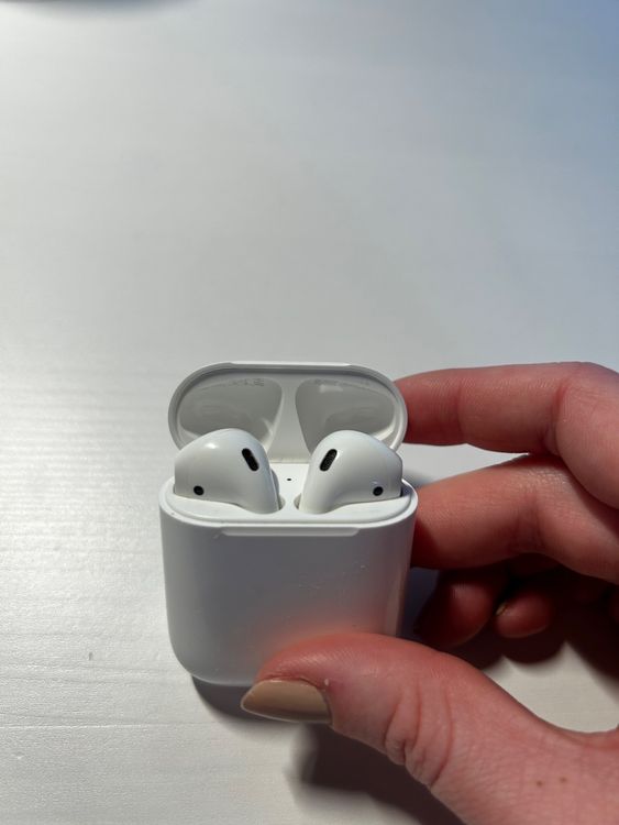 Apple AirPods 1. Generation | Kaufen auf Ricardo