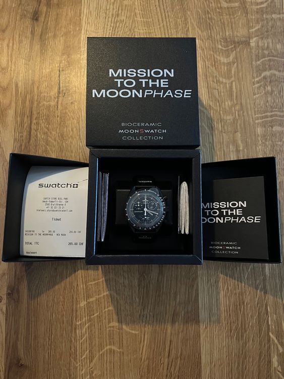 Swatch Mission to the Moonphase Snoopy black NEU (Neu (gemäss Beschreibung)) in Recherswil für ...