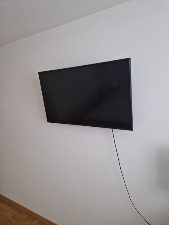 LG webOS TV UM7100PLB (43Zoll) (Gebraucht) in Nesselnbach für CHF 106 ...