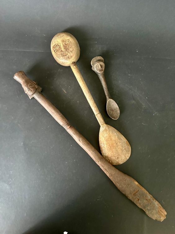 Drei afrikanische alte Löffel der Luba (Gebraucht) in Zunzgen für CHF ...