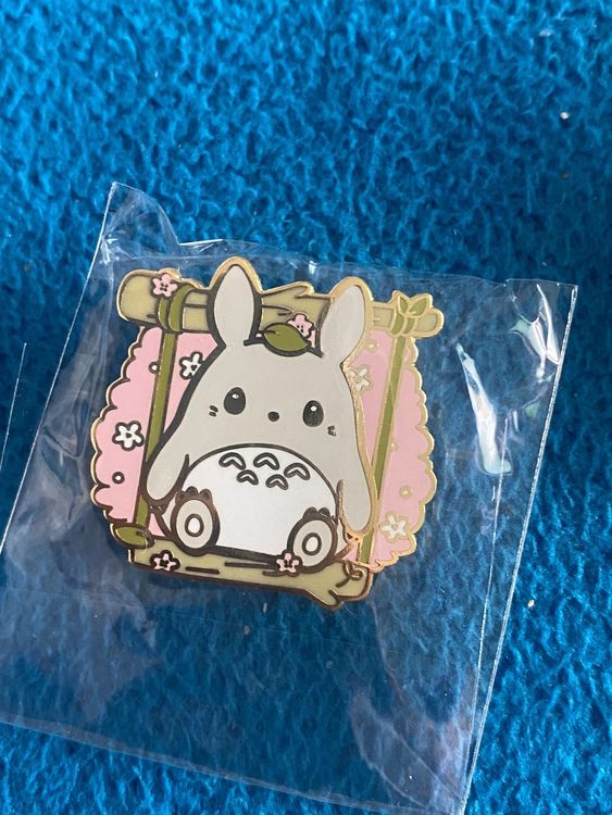 Pin Totoro Anime | Kaufen auf Ricardo