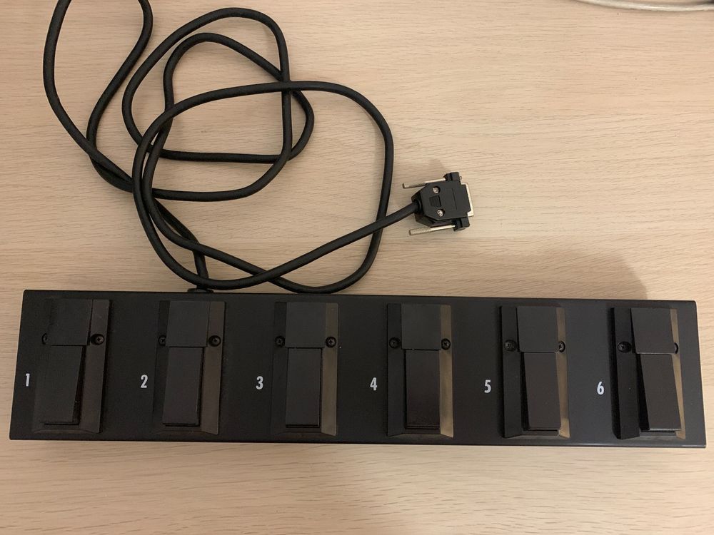 Ketron FS6 footswitch (Gebraucht) in Steffisburg für CHF 35 – mit Lieferung auf Ricardo kaufen
