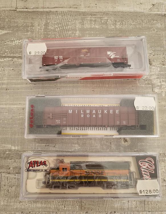 Atlas Spur N Set mit BNSF 2540 Lok + 2 USA GW, bis -60% | Kaufen auf Ricardo