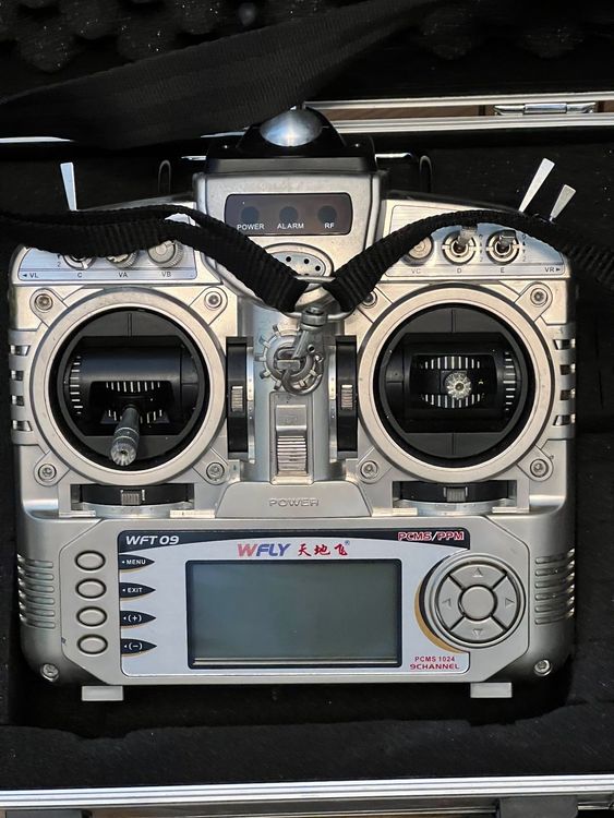 Wfly Fernsteuerung WFT09 2.4 ghz (Gebraucht) in für CHF 35 – mit ...
