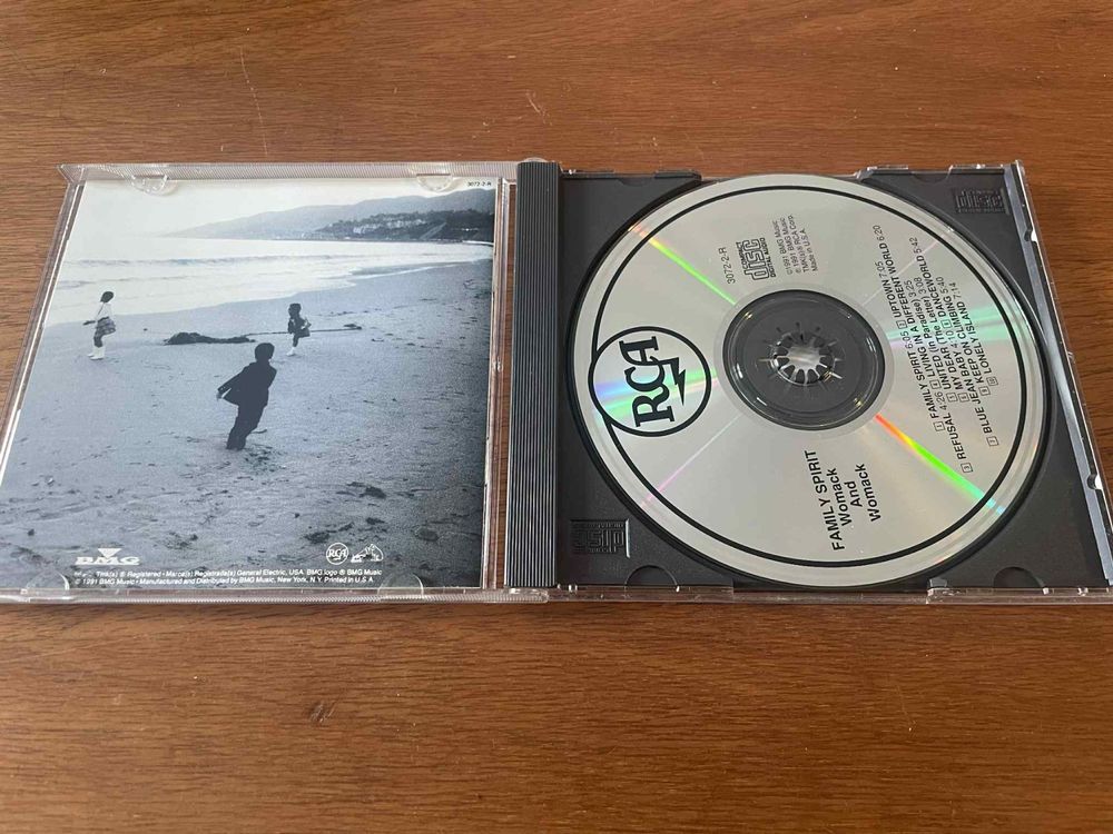 Womack & Womack - Family Spirit CD (Gebraucht) in Lausanne für CHF 1 ...