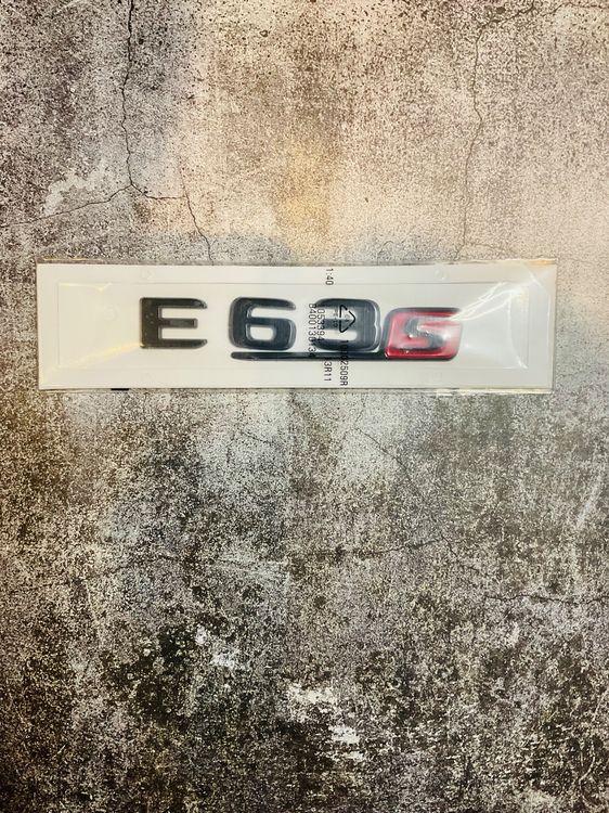 Mercedes AMG E63 S Emblem Schriftzug Neu In Schwarz/Rot (Neu und ...