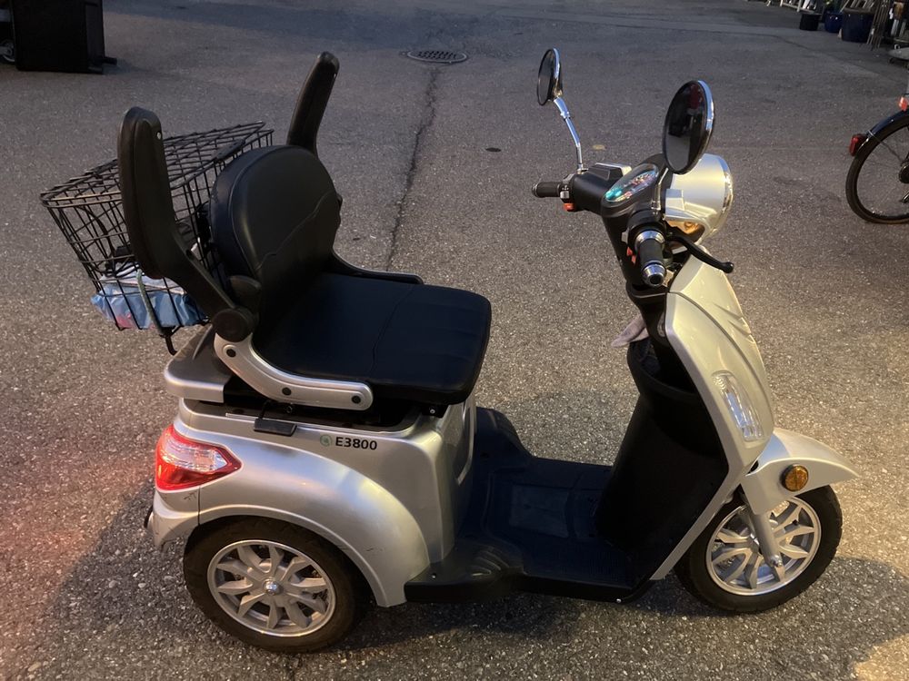 Elektro Dreirad Scooter Gebraucht