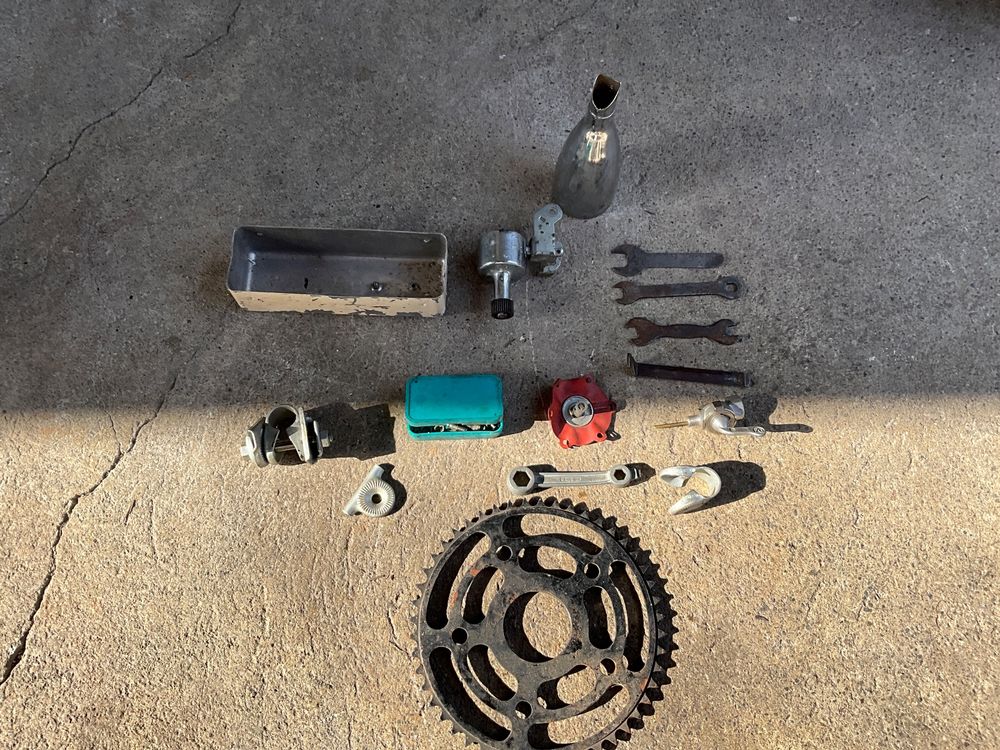 Velo Material ganzes Lot (Gebraucht) in für CHF 1 – nur Abholung auf ...