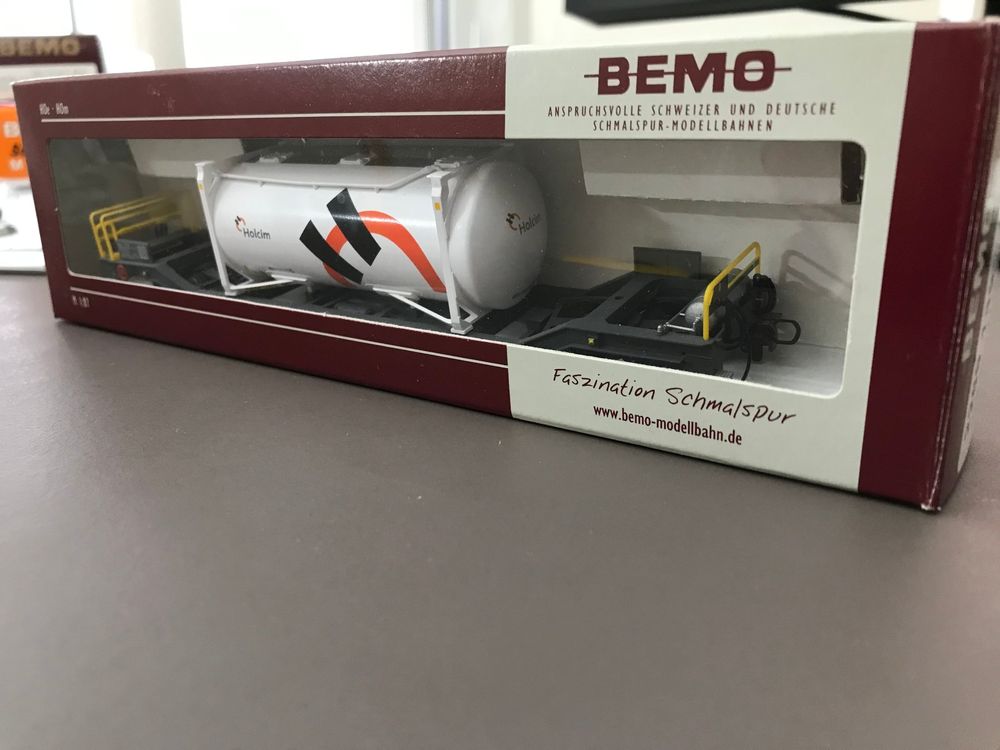 Bemo H0m RhB Sb-v 7719 Holcim Zement- Wechselbehälterwagen (Gebraucht ...