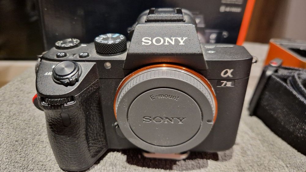 Sony Alpha 7 III Set inkl. 2 Akkus, Peak Design Slide ab 1.- | Kaufen ...
