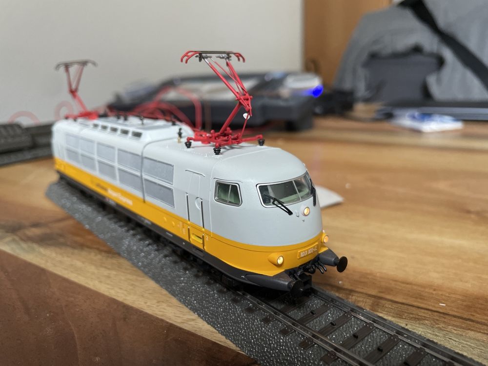 Roco 63739 BR 103 Lufthansa-Express (Gebraucht) in Staad SG für CHF 80 ...