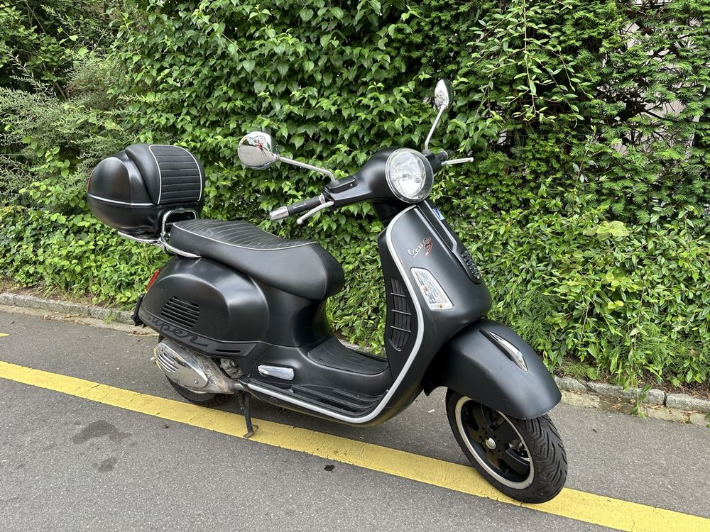Piaggio Vespa GTS Super 300 mit Topcase (Gebraucht) in Thalwil für CHF ...