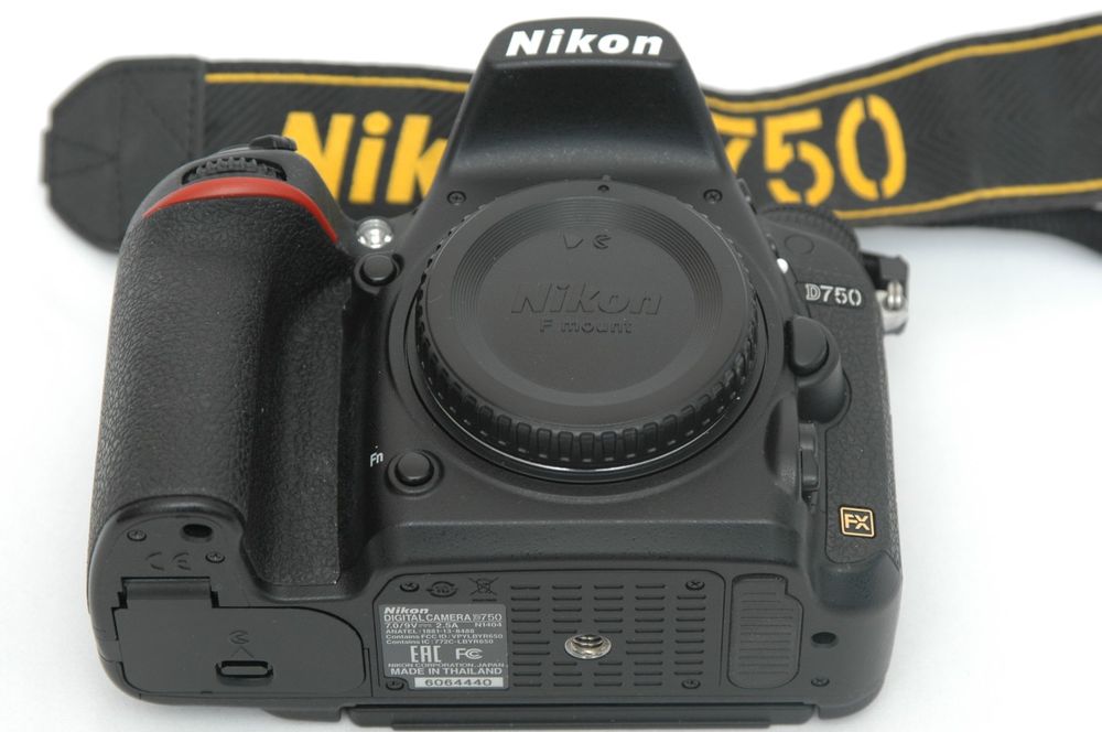 Nikon D750 Body | Kaufen auf Ricardo
