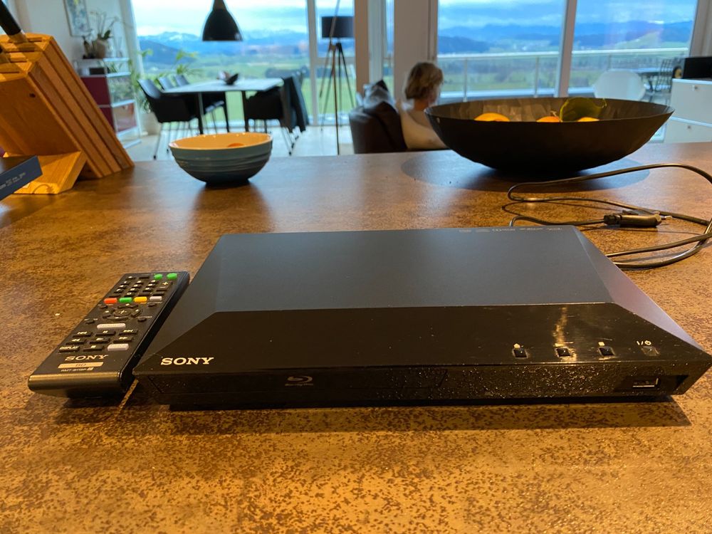 Sony Blu-Ray und DVD Player BDP-S1100 | Kaufen auf Ricardo