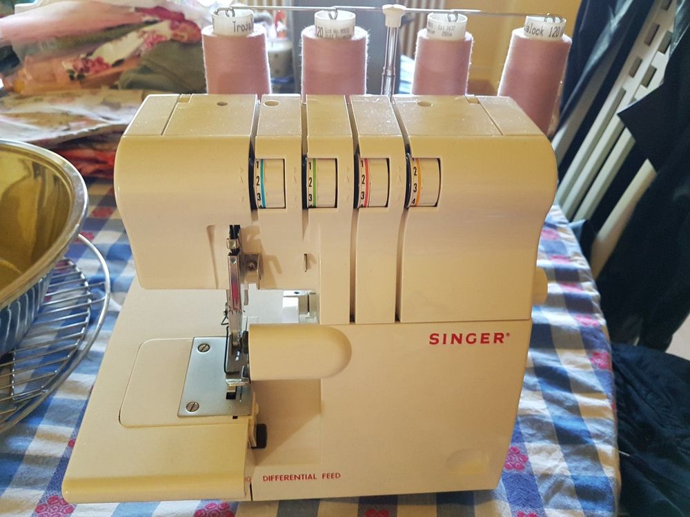 Overlook Singer (Gebraucht) in Schwerzenbach für CHF 100 – mit ...